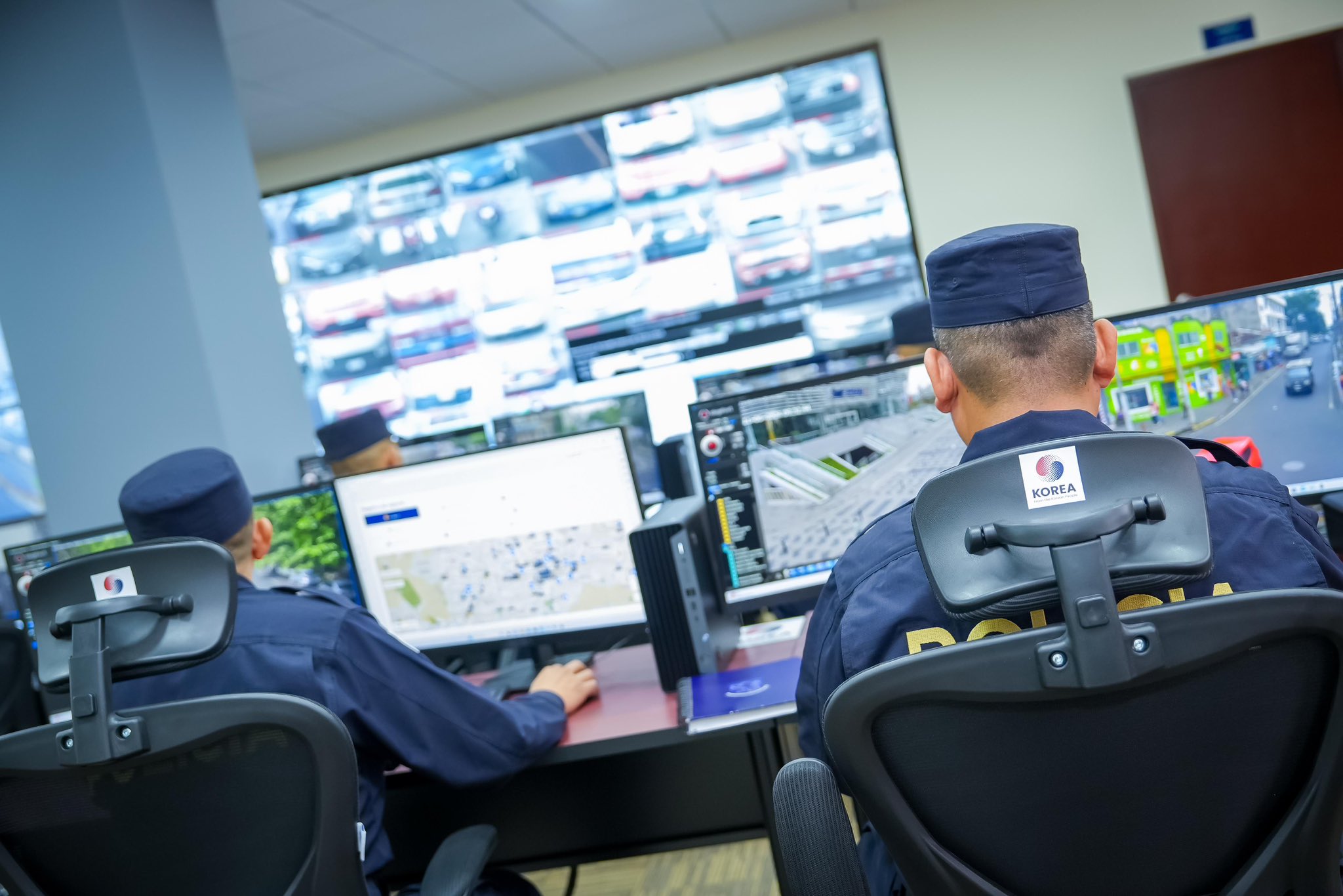 Más de mil oficiales capacitados para el nuevo centro de control de ...