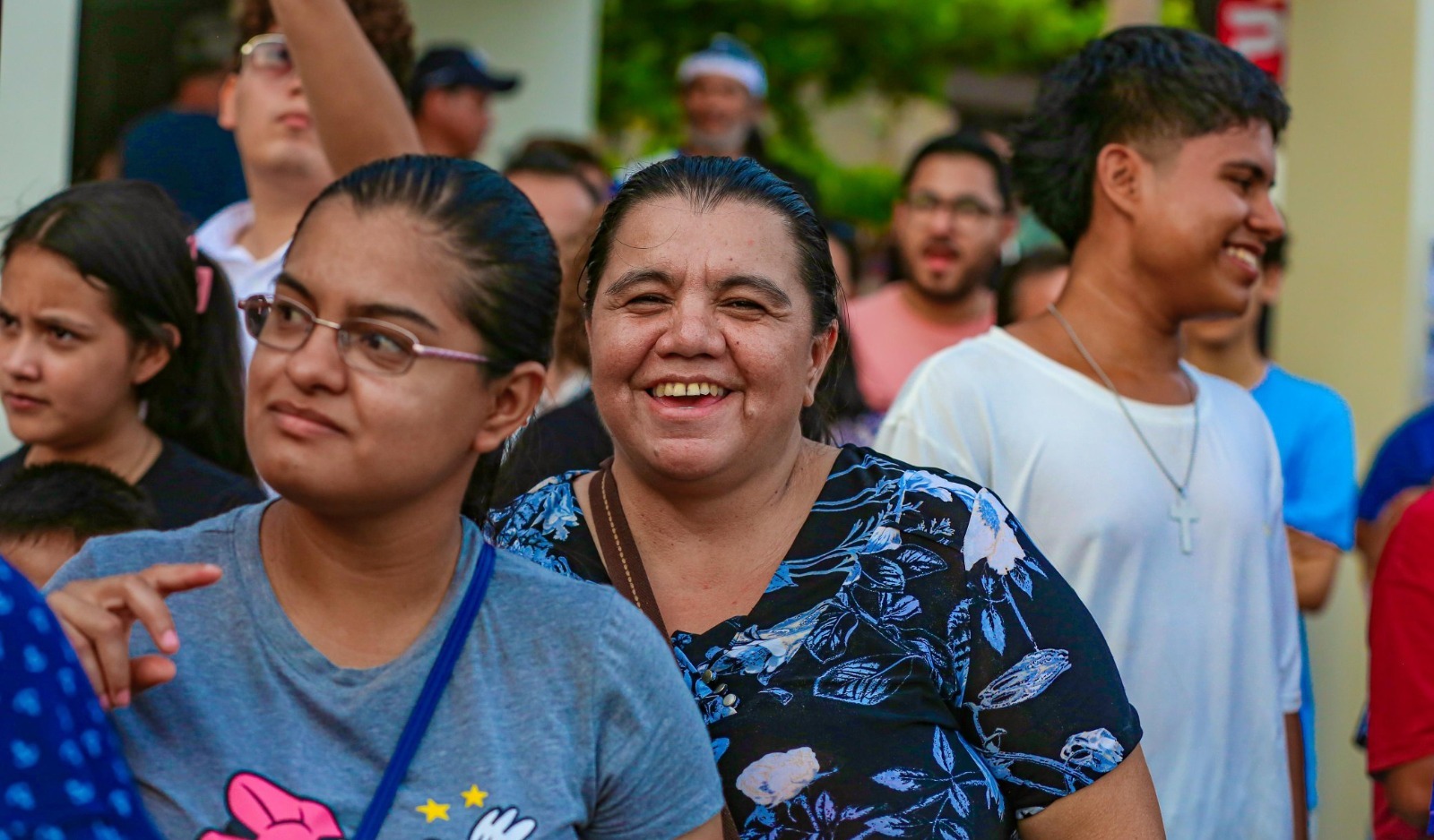 El Salvador, entre los 3 países más felices del mundo, según HPI
